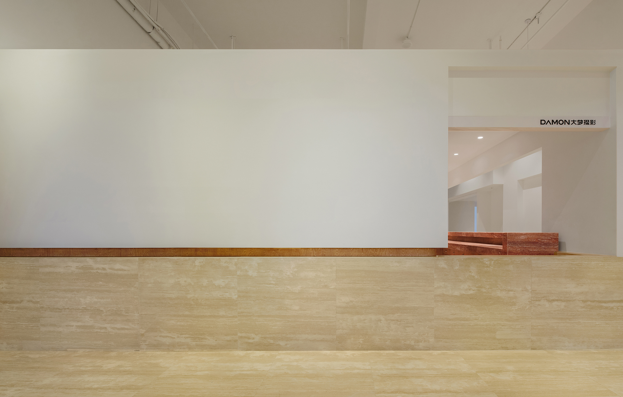 calm and relaxing damon studio office: project by shire space research ...