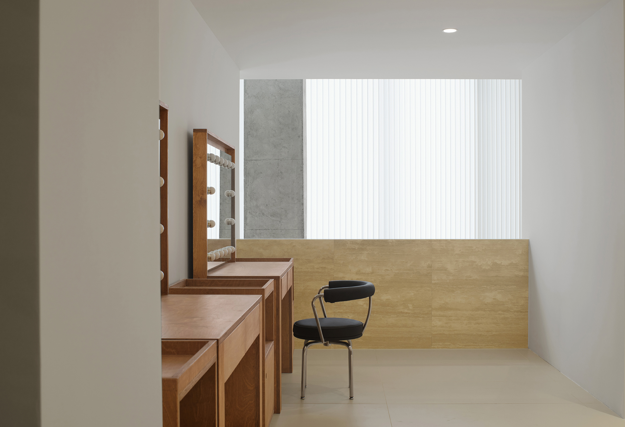 calm and relaxing damon studio office: project by shire space research ...