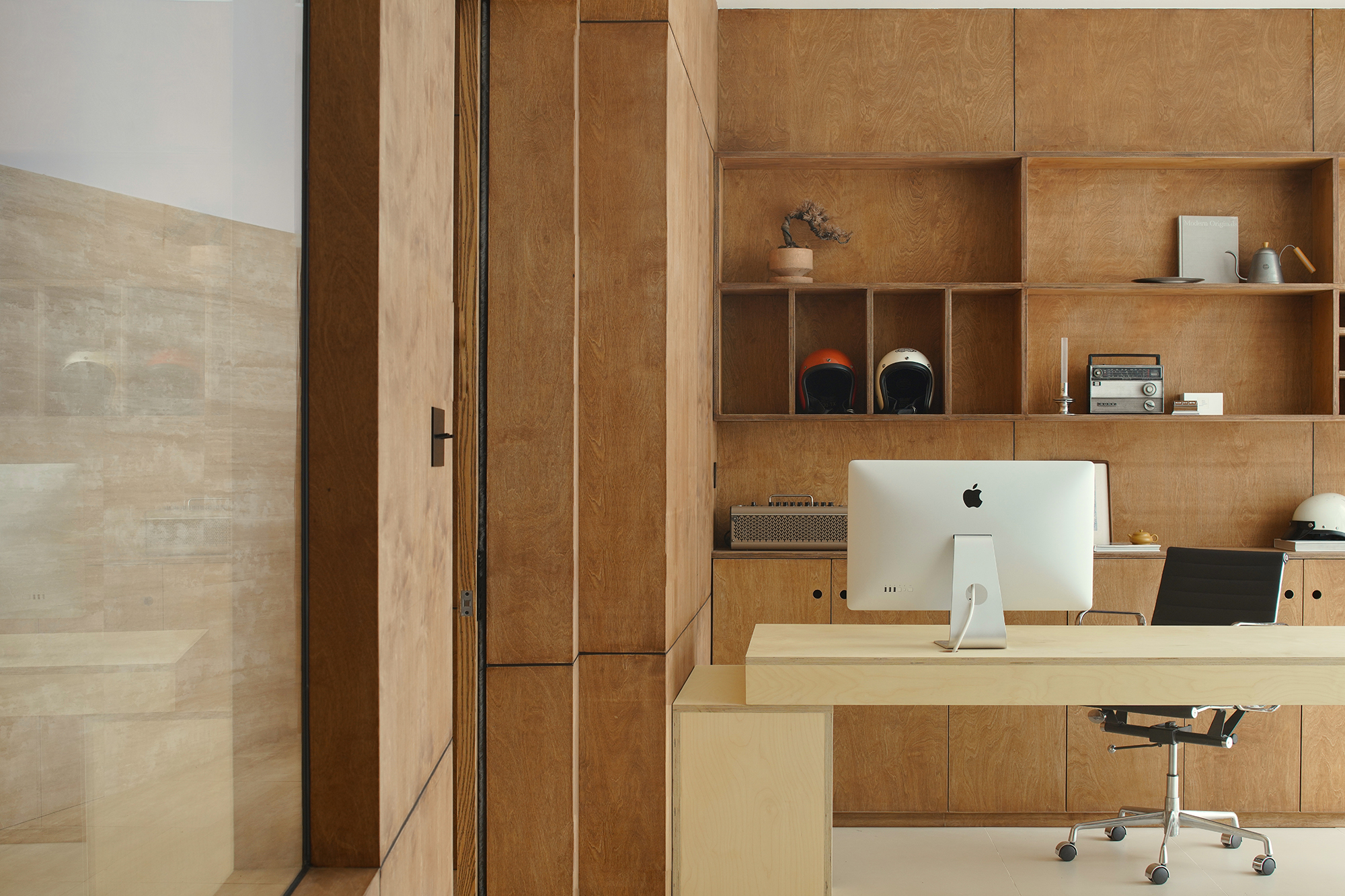 calm and relaxing damon studio office: project by shire space research ...