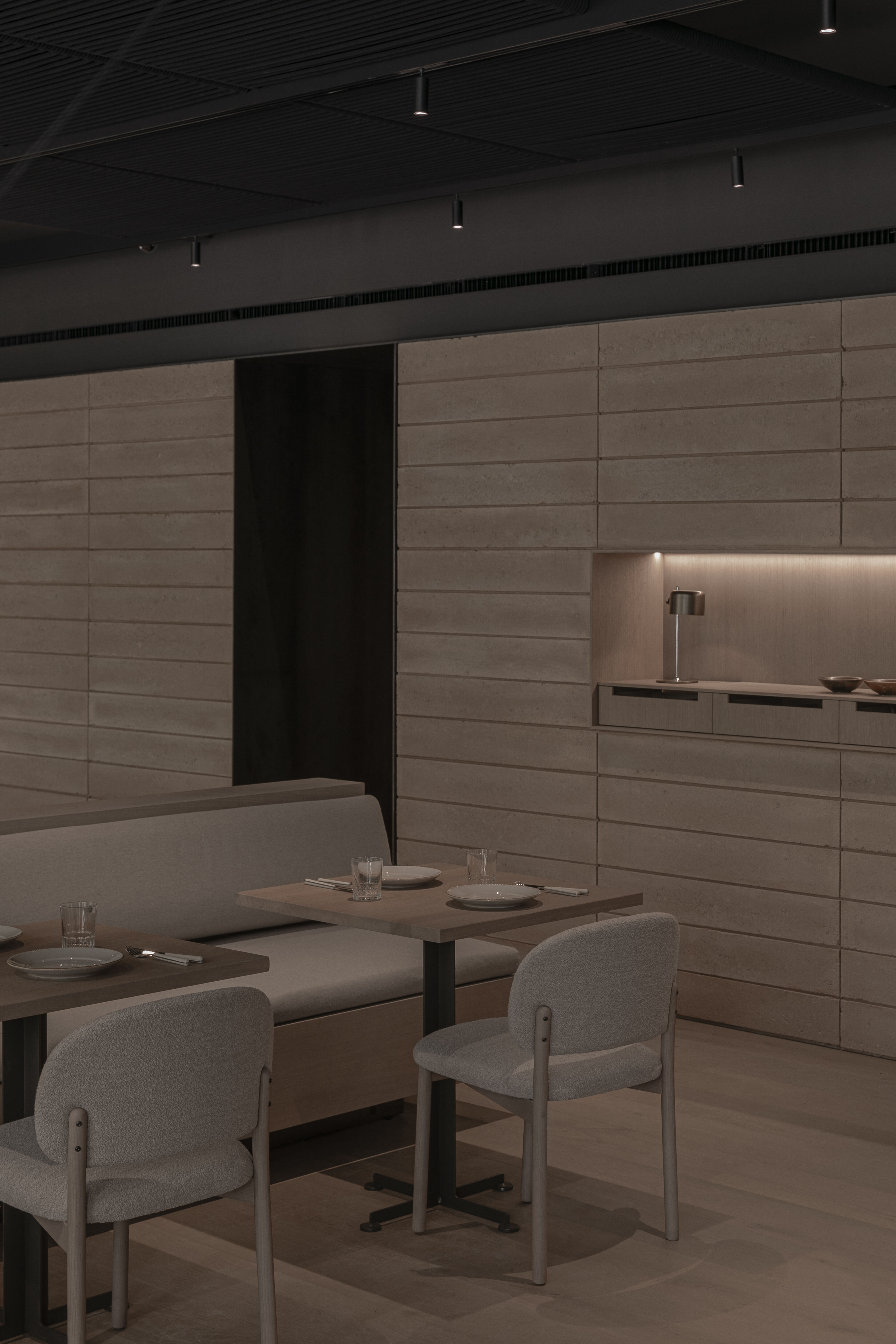 barcelona bosco de lobos restaurant seeks rhythm and balance through ...