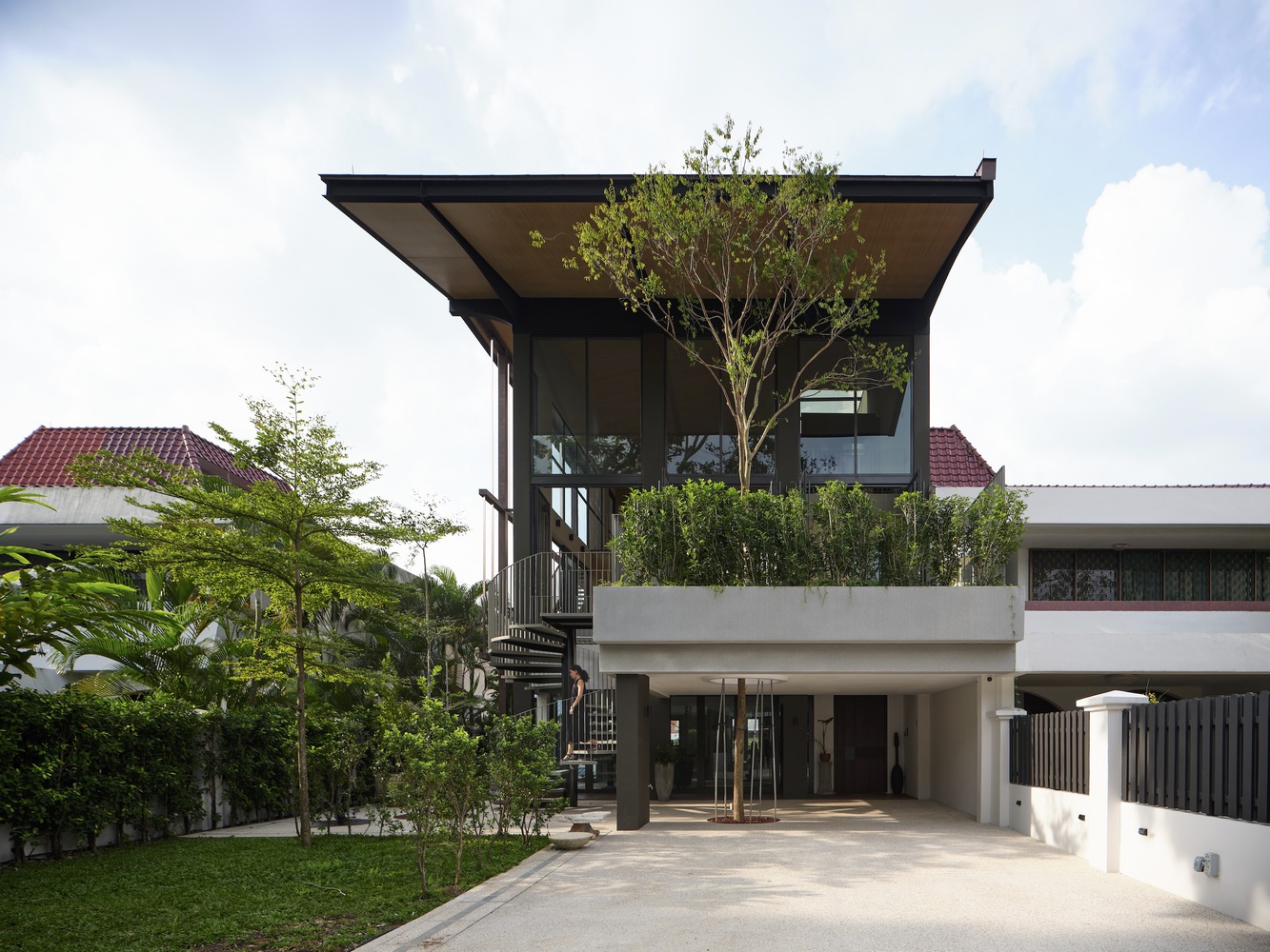 quod architects manifests sustainability and openness to the outdoor ...