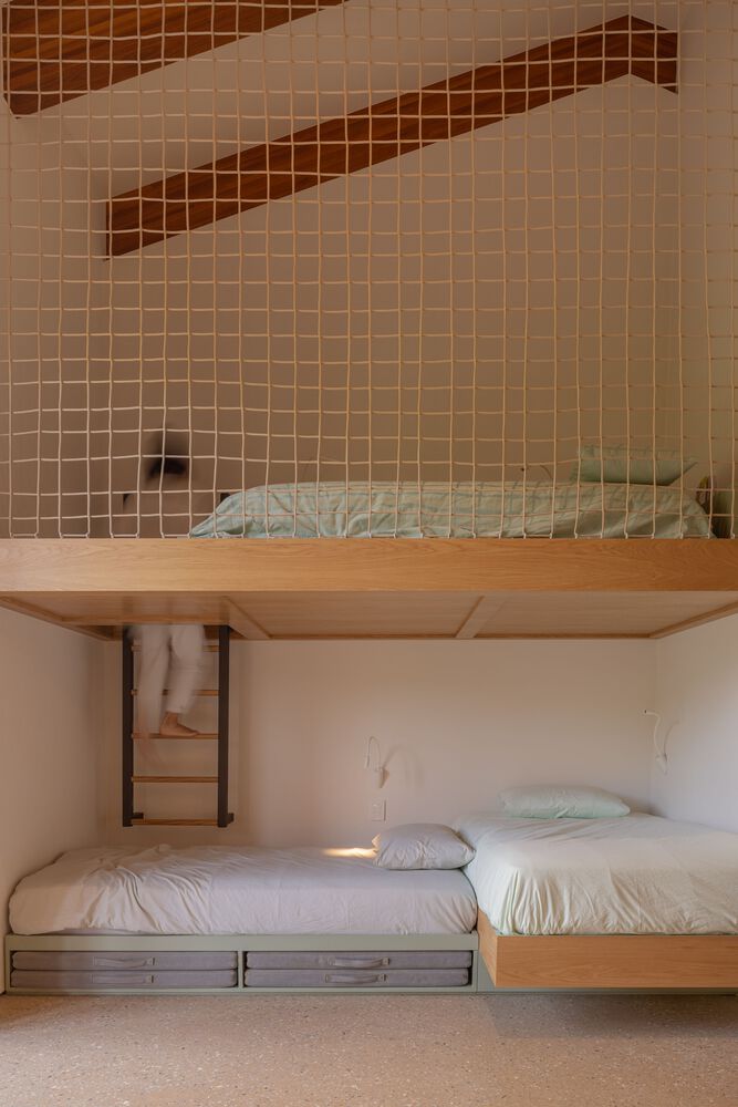 gui mattos highlights open layout and indoor-outdoor design scheme at ...