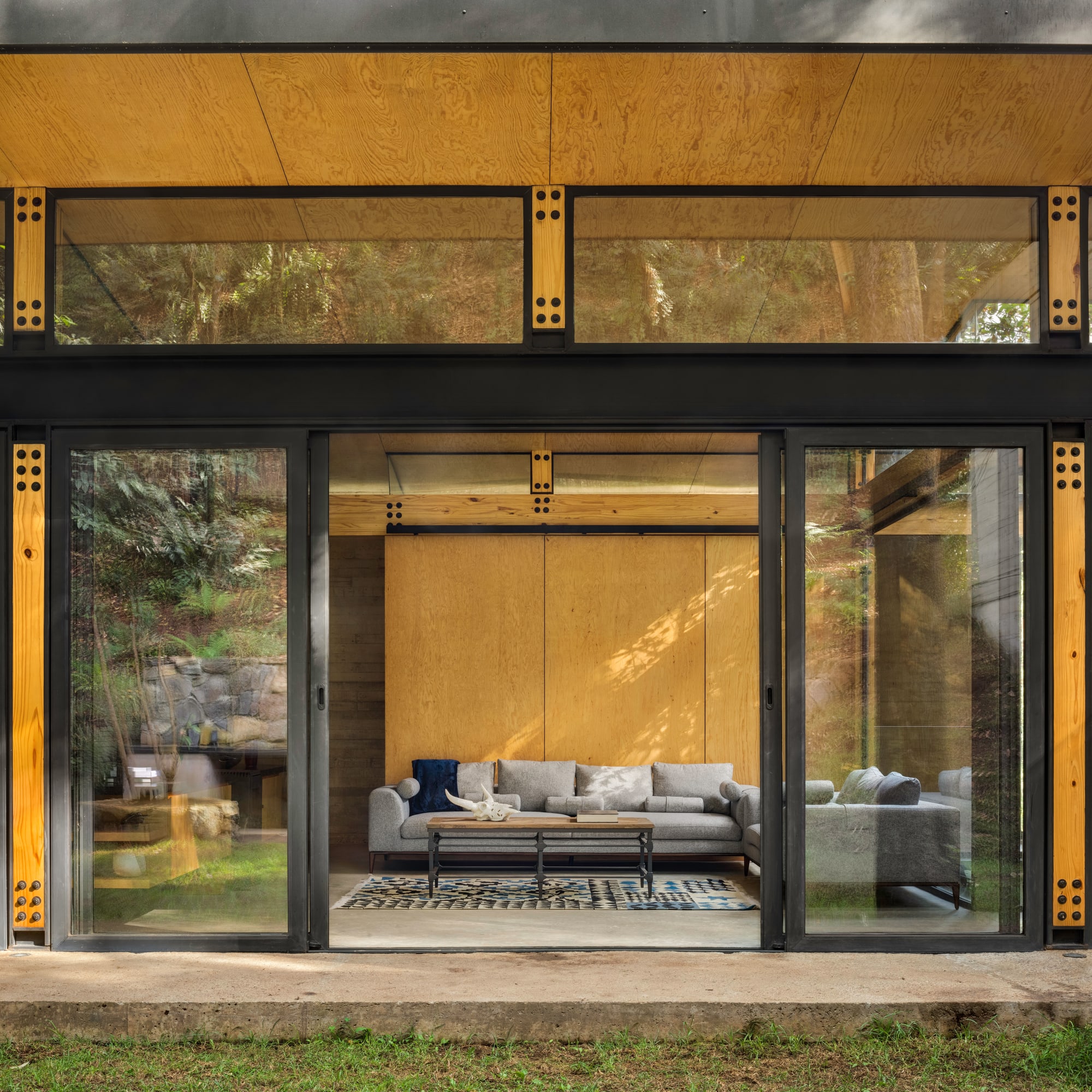 news: casa el pinar is a tropical sanctuary with minimum footprint ...