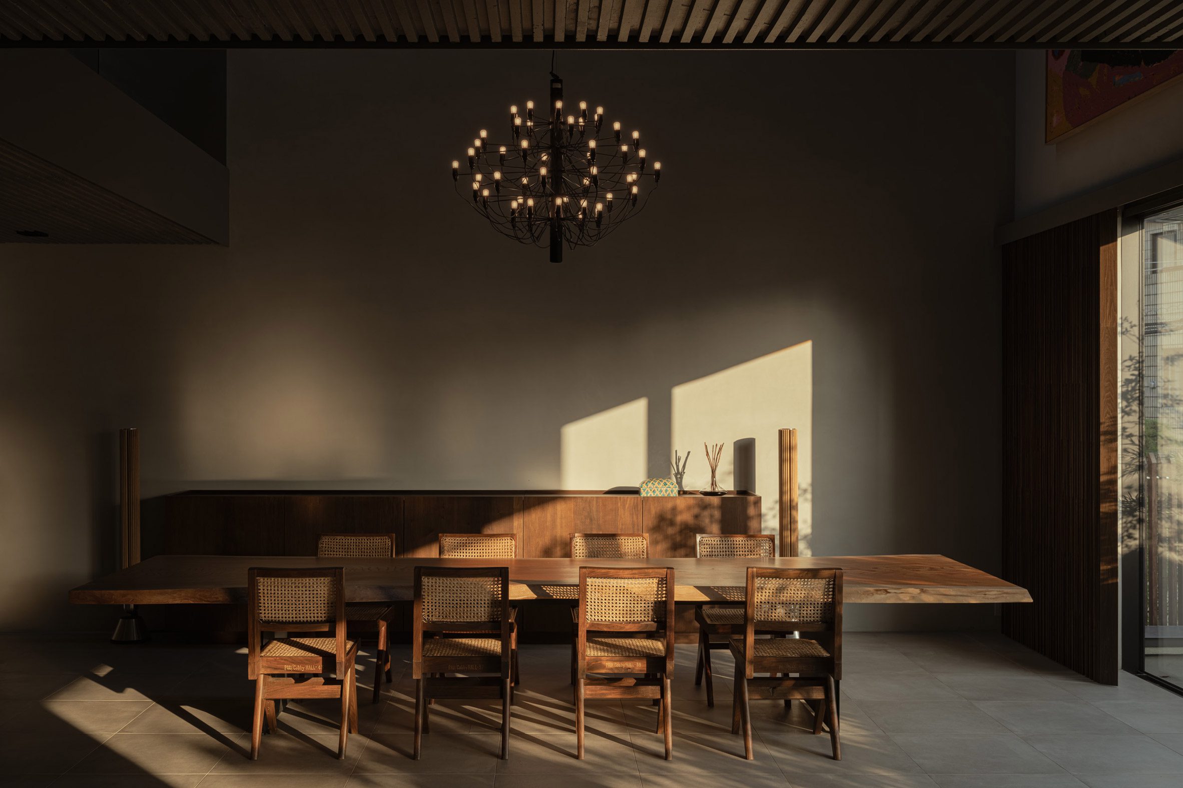 keiji ashizawa designs an introverted industrial minimalist house in ...
