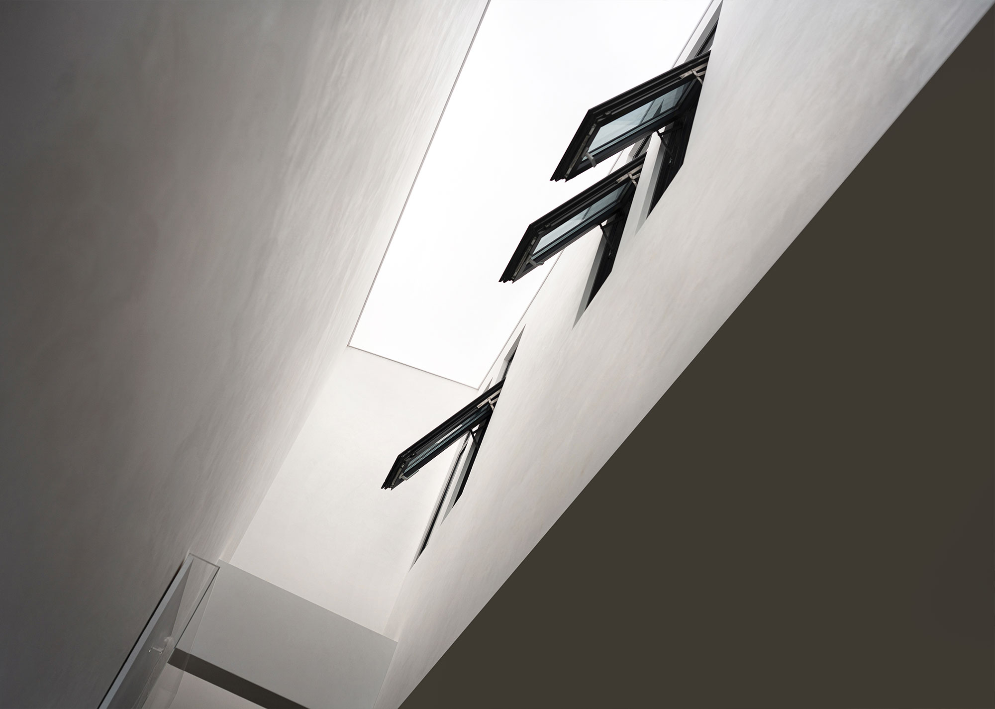 shenzhen's lakeside villa merges art and contemporary elegance: project ...