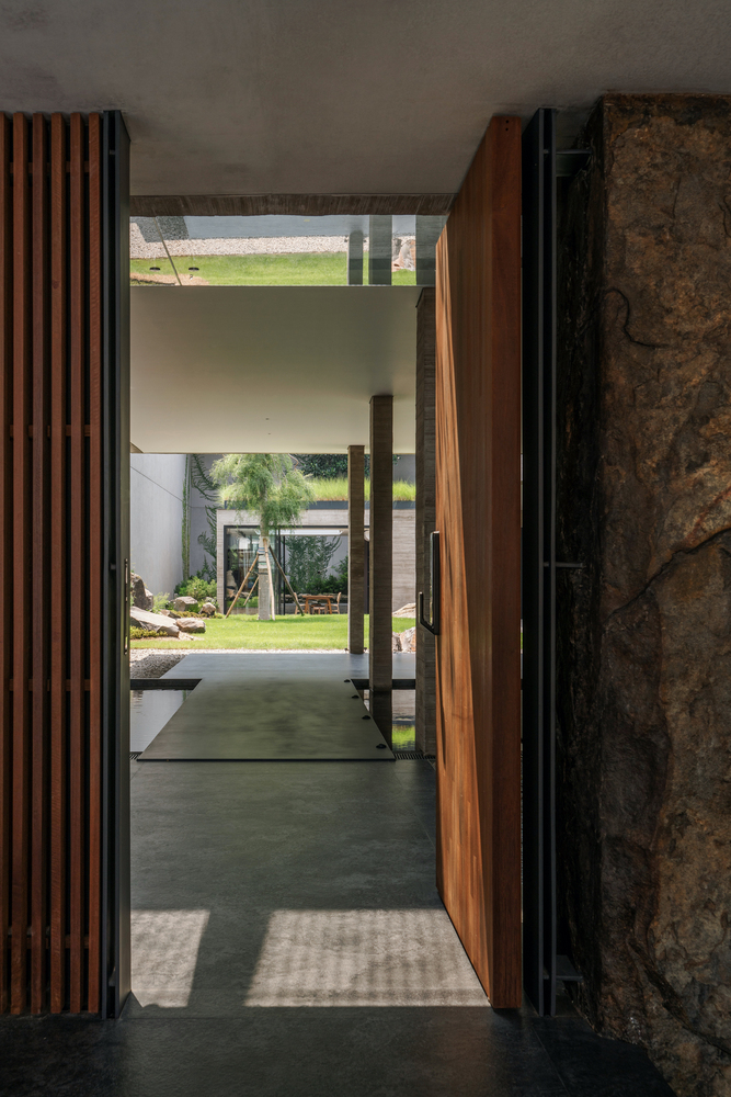 mitsugo house offers a quiet tropical refuge in the city: project by ...
