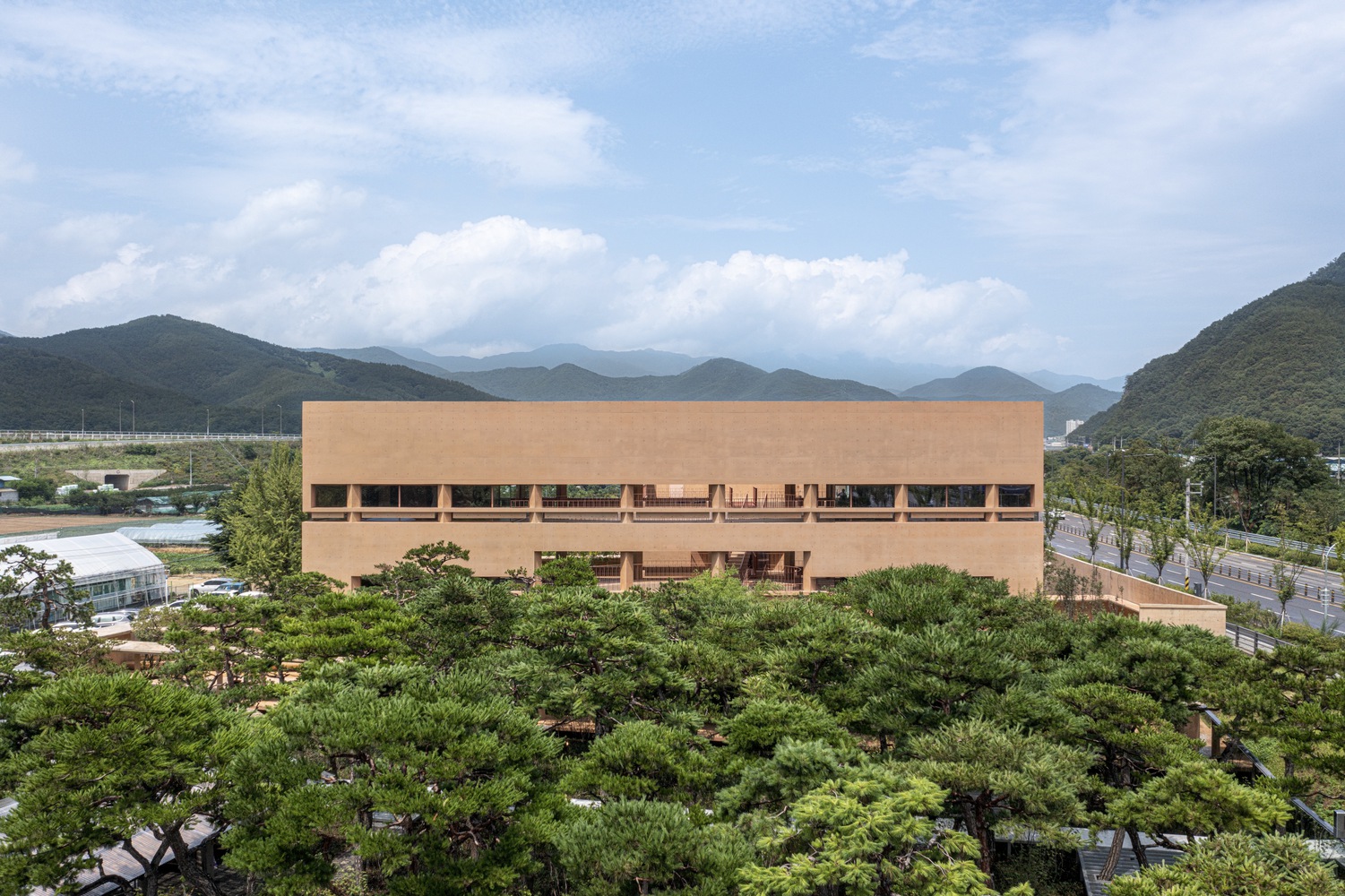 news: mrnw daegu cultural center generates harmonious reflections of ...