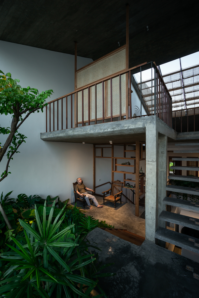 multi-storeys vietnamese hiÊn house stimulates human-nature connection ...