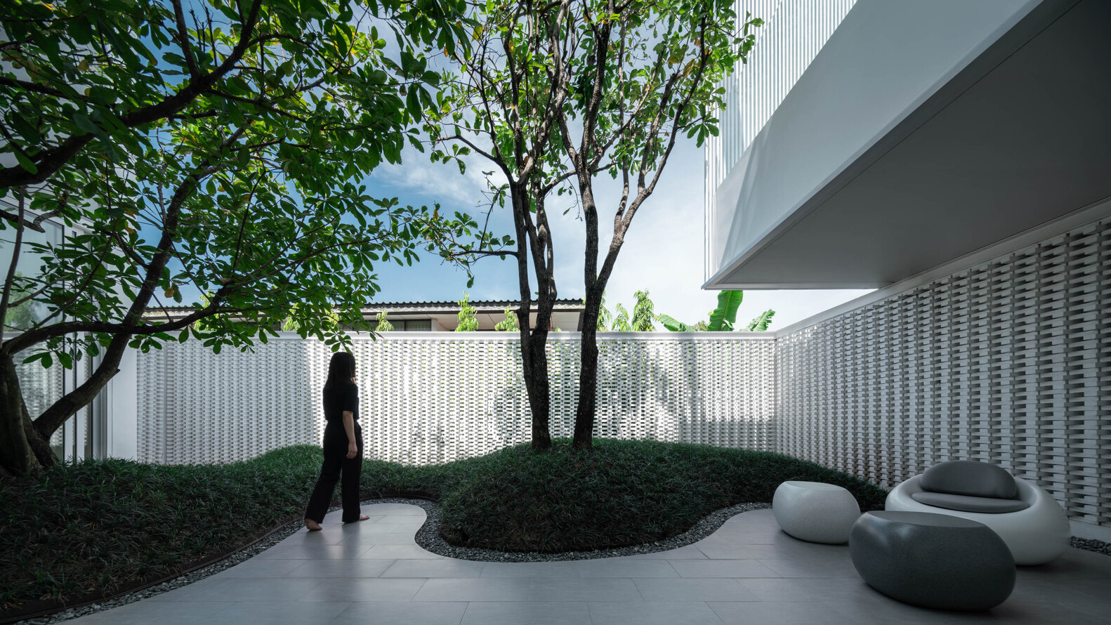 veil house sparks ethereality using translucent screens and courtyards ...