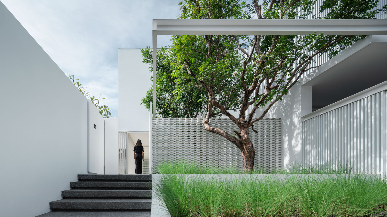 veil house sparks ethereality using translucent screens and courtyards ...