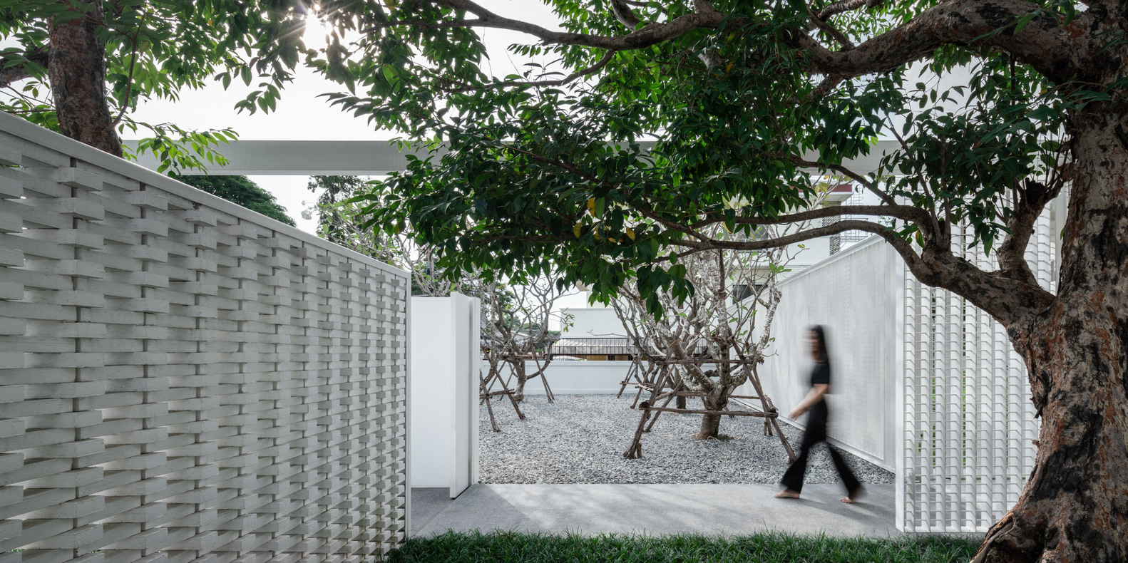 veil house sparks ethereality using translucent screens and courtyards ...
